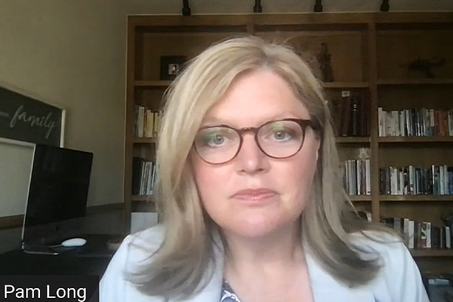 Pam Long, vétéran du corps médical de l'Armée : "Les signalements de ...